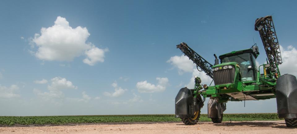 Webinar to Highlight New Spot Spray Technology on Sept. 6 | CropWatch ...